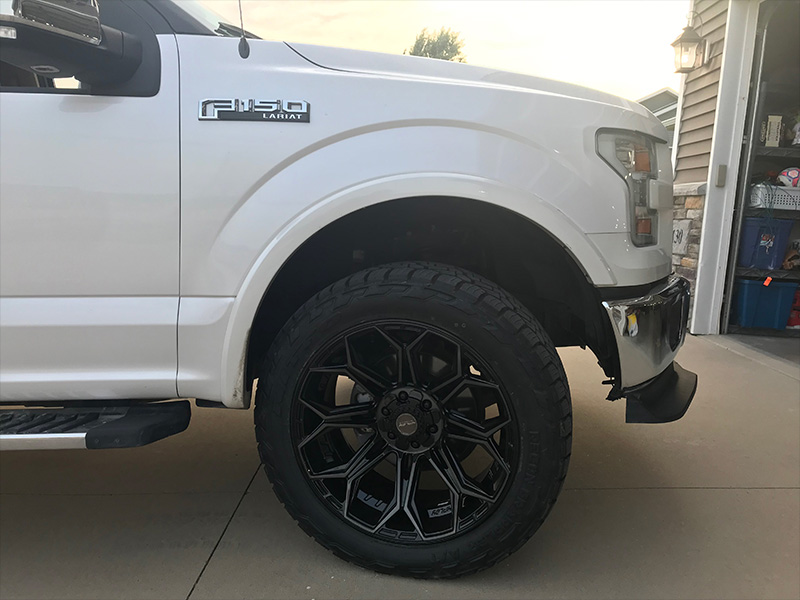 2015 Ford F-150 - 22x10 4Play Wheels 315/45R22 Nitto Tires