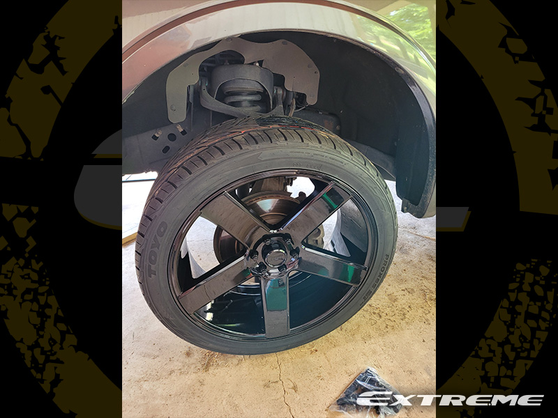 2015 Ford F-150 - 24x10 Dub Wheels 305/35R24 Toyo Tires