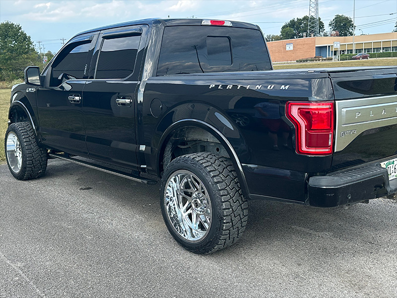 2015 Ford F-150 - 22x12 Hardrock Wheels LT33x12.50R22 Haida Tires