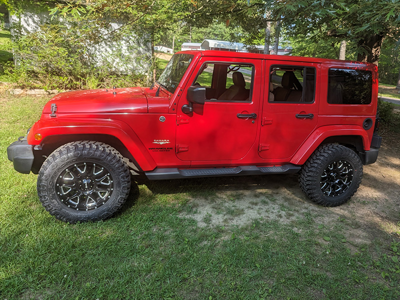 2015 Jeep Wrangler - 18x9 Ultra Wheels 33x12.50R18 TIS Offroad Tires