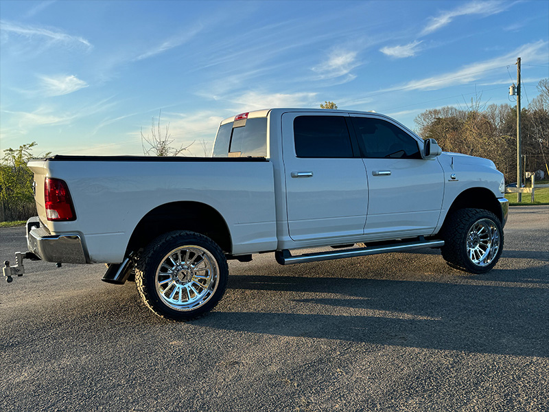 2015 Ram 2500 - 22x12 KG1 Forged Wheels LT33x12.50R22 Venom Power Tires