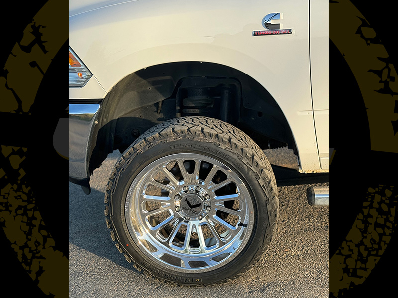 2015 Ram 2500 - 22x12 KG1 Forged Wheels LT33x12.50R22 Venom Power Tires