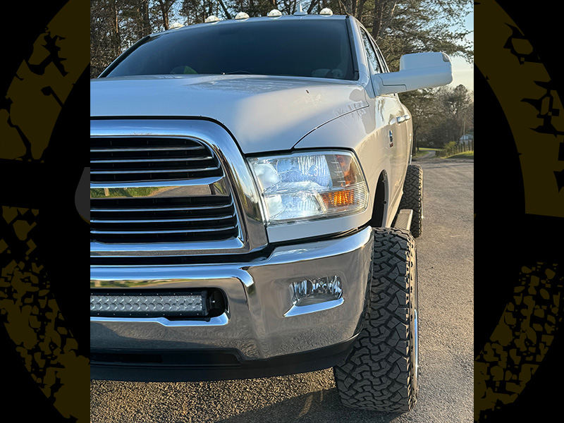 2015 Ram 2500 - 22x12 KG1 Forged Wheels LT33x12.50R22 Venom Power Tires