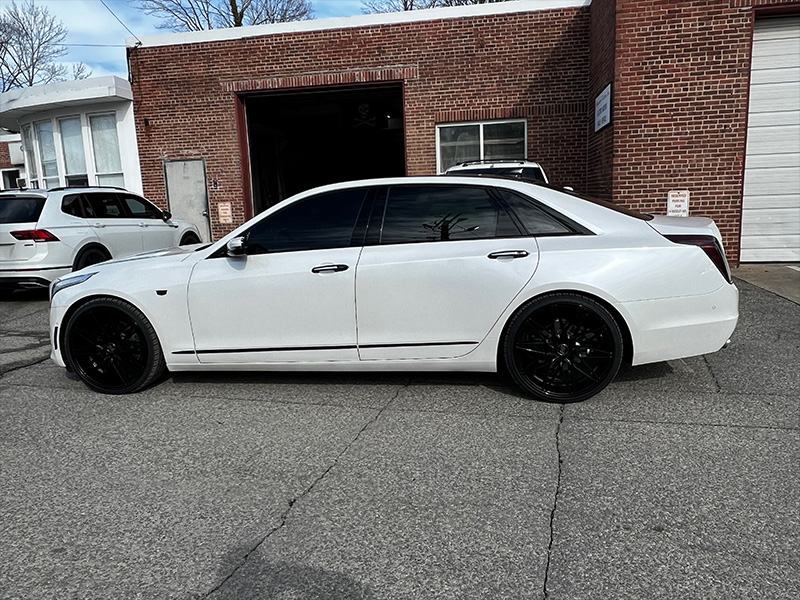 2016 Cadillac CT6 - 22x9 1AV Wheels 265/30ZR22 Lexani Tires