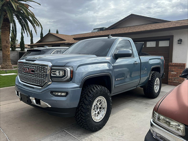 2016 GMC Sierra 1500 - 18x9 KMC Wheels 35x12.50R18 Nitto Tires