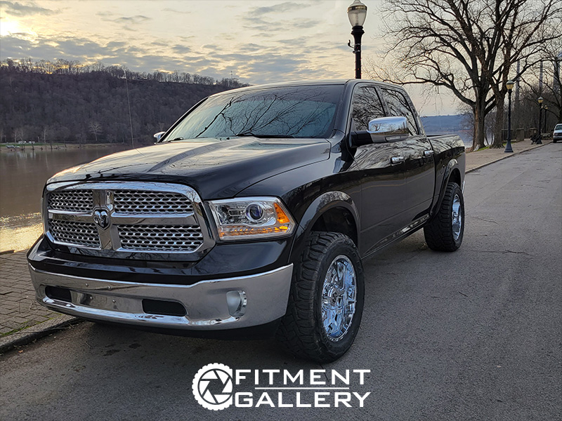 2016 Ram 1500 - 20x10 TIS Offroad Wheels LT33x12.50R20 Toyo Tires