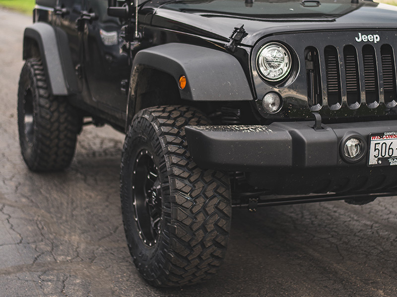 2017 Jeep Wrangler - 17x9 Fuel Offroad Wheels 35x12.5R17 Nitto Tires