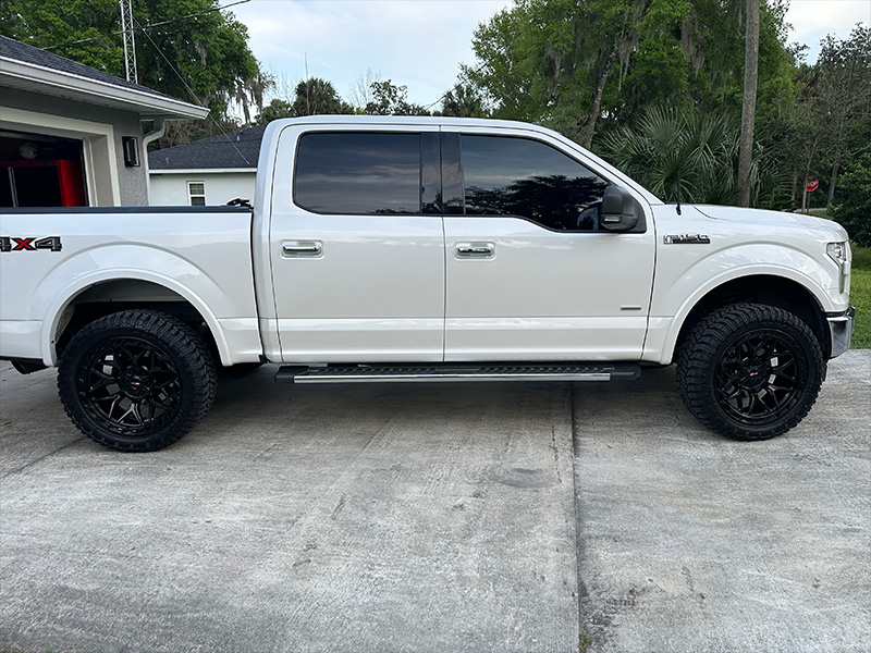 2017 Ford F-150 - 22x10 Vortek Offroad Wheels LT285/50R22 Radar Tires