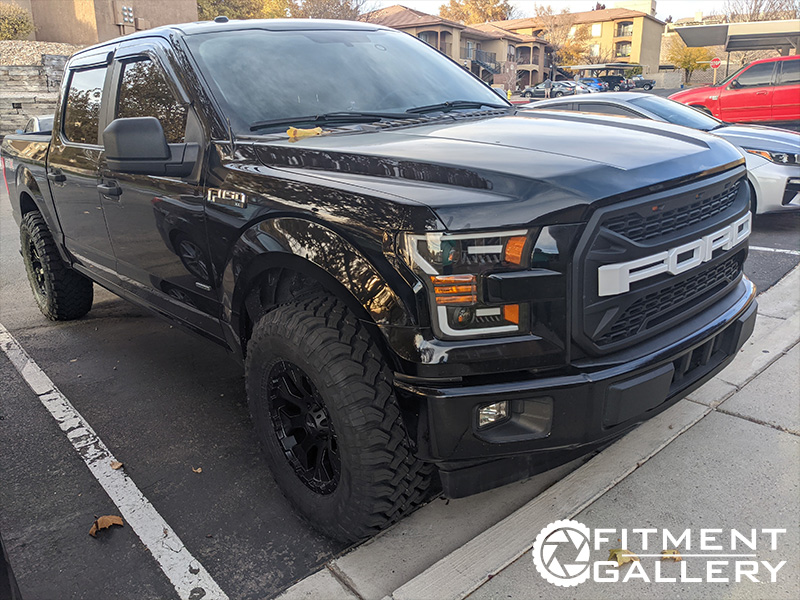 2017 Ford F 150 18x9 Helo Wheels 33x12 50R18 Yokohama Tires 2017-ford-f-150-18x9-helo-wheels-33x12-50r18-yokohama-tires