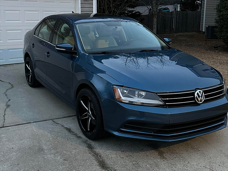 2017 Volkswagen Jetta - 18x8 Touren Wheels