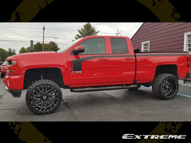 2018 Chevrolet Silverado 1500 - 22x12 TIS Wheels 33x12.50R22 AMP Tires