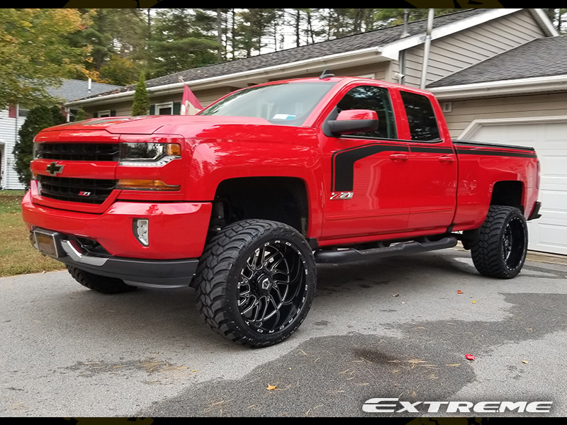 2018 Chevrolet Silverado 1500 - 22x12 TIS Wheels 33x12.50R22 AMP Tires