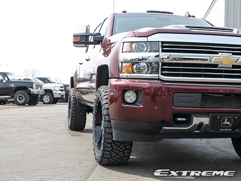 2017 Chevrolet Silverado 2500 HD - 22x10 Fuel Offroad Wheels 35x12.5R22 ...