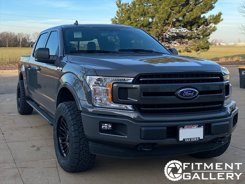 2018 Ford F-150 - 20x10 Motiv Wheels 305/55R20 AMP Tires