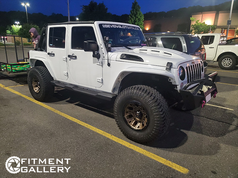 2018 Jeep Wrangler JK - 17x9 Fuel Offroad Wheels LT35x12.50R17 Atturo Tires