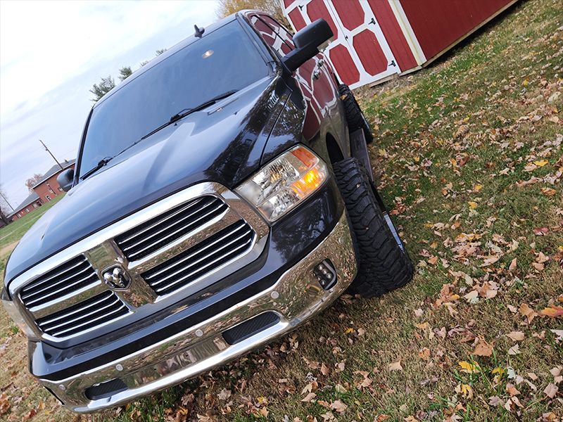 2018 Ram 1500 - 20x12 Fuel Offroad Wheels LT33x13.50R20 Atturo Tires