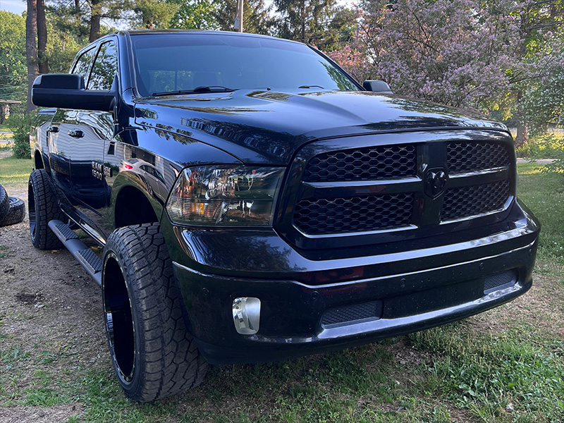 2018 Ram 1500 - 22x12 TIS Offroad Wheels LT33x12.50R22 Radar Tires