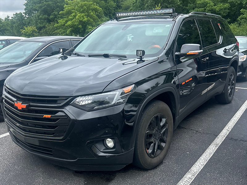 2019 Chevrolet Traverse - 22x9.5 Status Wheels 265/40R22 Ironman Tires