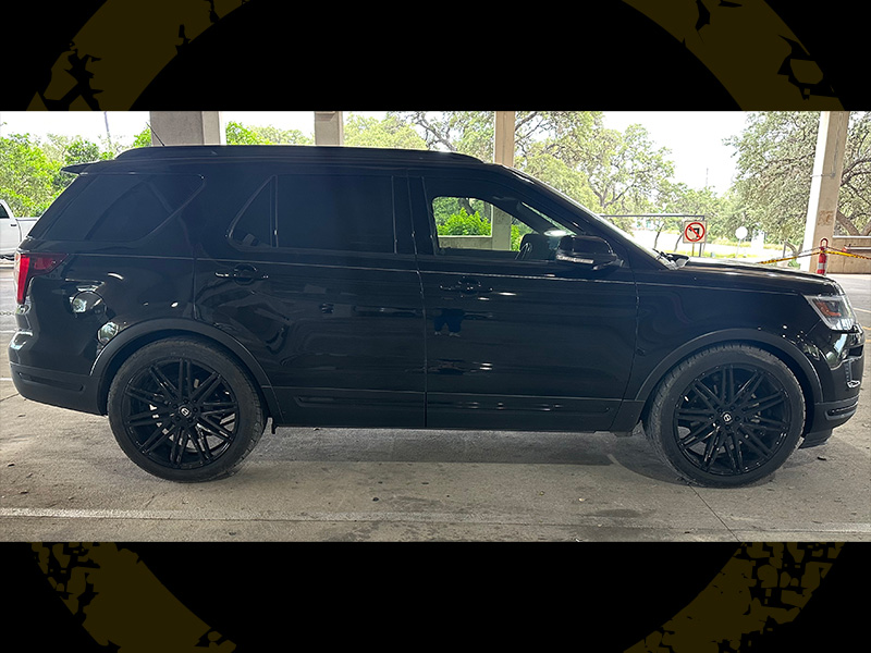 2019 Ford Explorer - 22x10.5 Curva Concepts Wheels 285/40R22 Toyo Tires