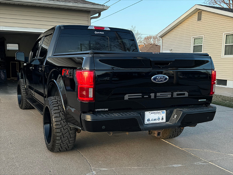 2019 Ford F-150 - 22x12 American Truxx Wheels LT33x12.50R22 Haida Tires
