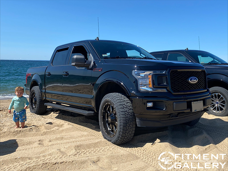 2019 Ford F-150 - 20x9 Moto Metal Wheels 275/60R20 Falken Tires
