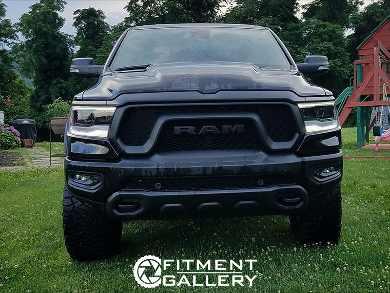 2019 Ram 1500 - 18x9 XD Series Wheels 35x12.50R18 Nitto Tires