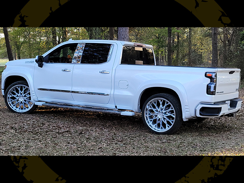 2020 Chevrolet Silverado 1500 - 26x10 Dub Wheels 305/30R26 Advanta Tires