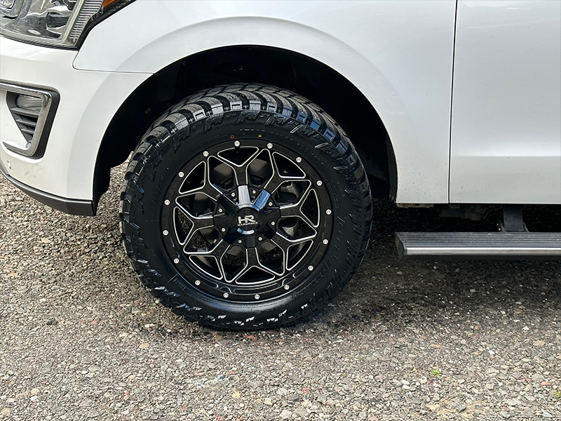 2020 Ford Expedition - 20x9 Hardrock Wheels LT285/55R20 AMP Tires