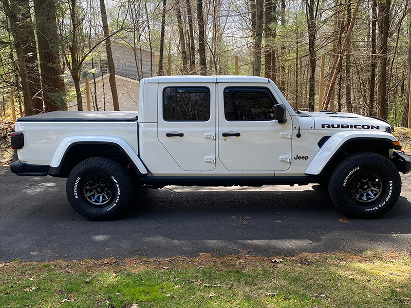 2020 Jeep Gladiator - 17x9 Fuel Offroad Wheels 35x12.50R17 Hankook Tires