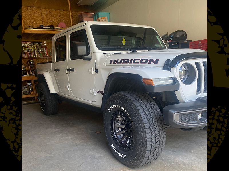 2020 Jeep Gladiator - 17x9 Fuel Offroad Wheels 35x12.50R17 Hankook Tires