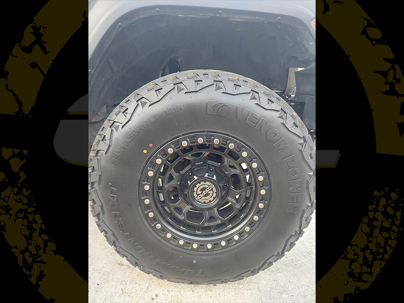 2020 Jeep Gladiator - 17x9 Scorpion Wheels LT35x10.50R17 Venom Power Tires