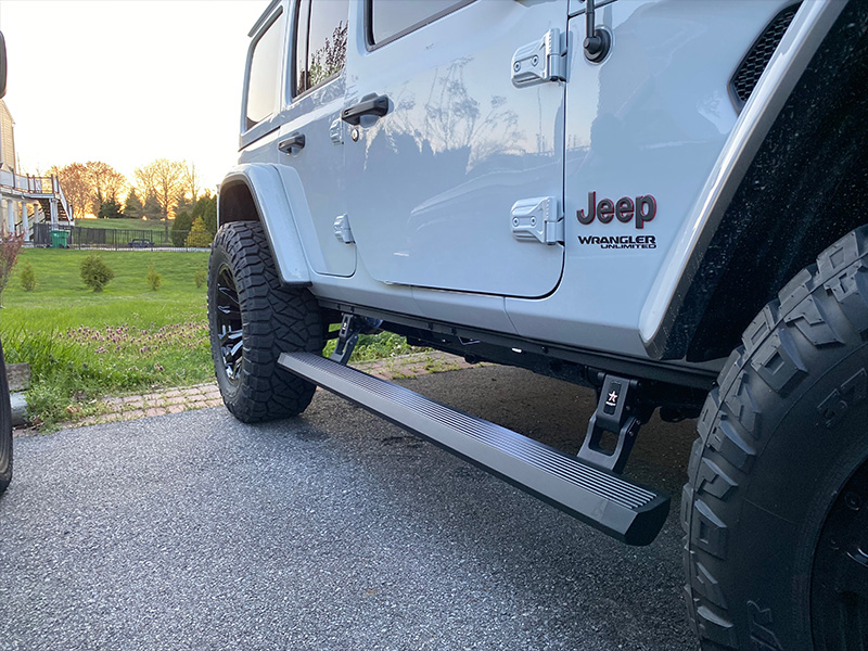 2020 Jeep Wrangler - 20x10 Fuel Offroad Wheels 37x12.50R20 Nitto Tires