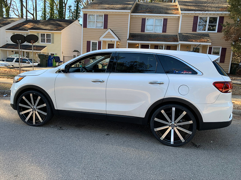 2020 Kia Sorento - 24x8.5 Elure Wheels 255/30ZR24 Advanta Tires