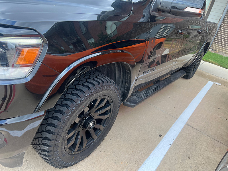 2020 Ram 1500 - 20x9 Fuel Offroad Wheels LT33x12.50R20 Atturo Tires