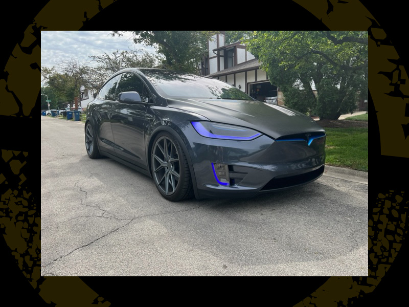 2020 Tesla X - 22x9 Verde Wheels 265/35R22 Continental Tires