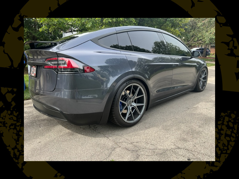 2020 Tesla X - 22x9 Verde Wheels 265/35R22 Continental Tires