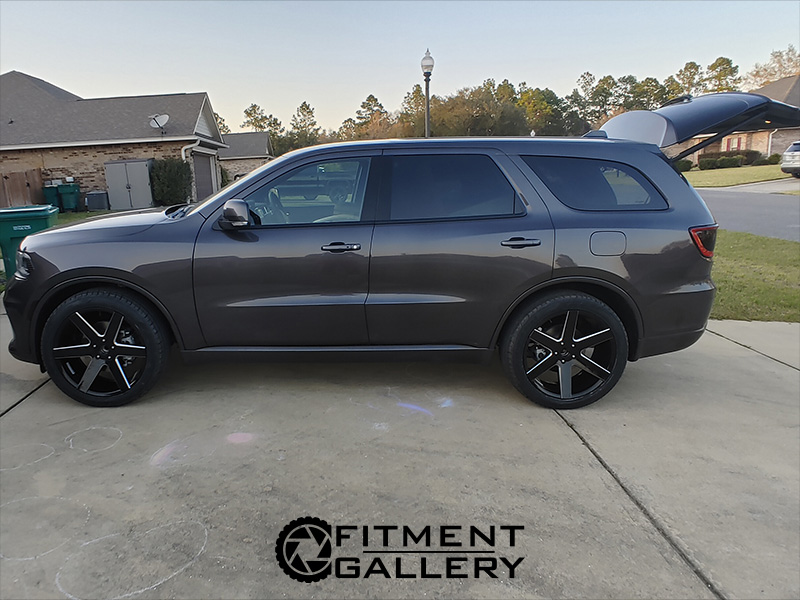 2021 Dodge Durango - 22x9.5 Strada Wheels 275/45R22 Ironman Tires