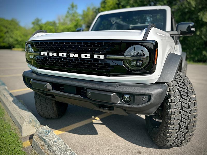 2021 Ford Bronco - 22x10 Fuel Offroad Wheels LT37x12.50R22 Radar Tires
