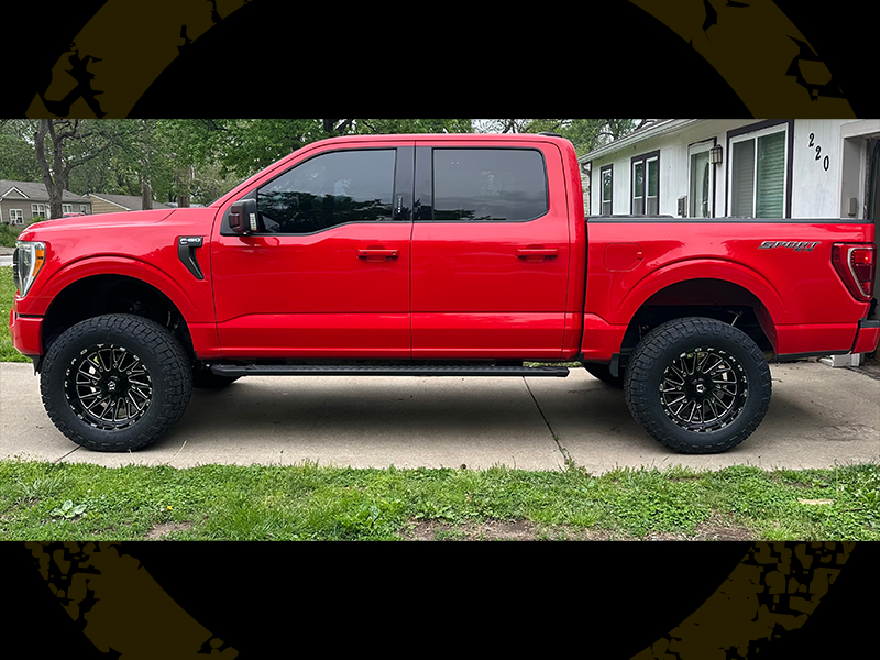 2021 Ford F-150 - 20x10 TIS Offroad Wheels 35x12.50R20 Cooper Tires