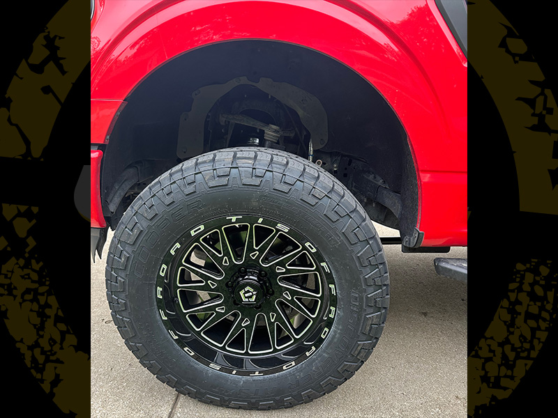 2021 Ford F-150 - 20x10 TIS Offroad Wheels 35x12.50R20 Cooper Tires