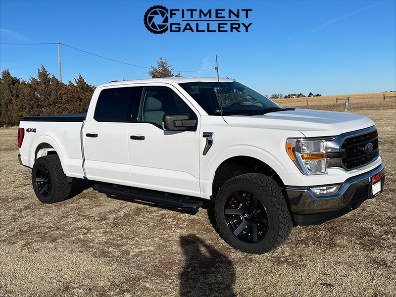 2021 Ford F-150 - 20x10 4Play Wheels LT33x12.50R20 Venom Power Tires