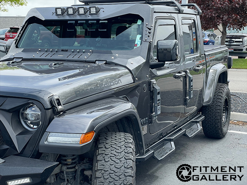 2021 Jeep Gladiator - 17x9 RTX Wheels LT285/70R17 BFGoodrich Tires