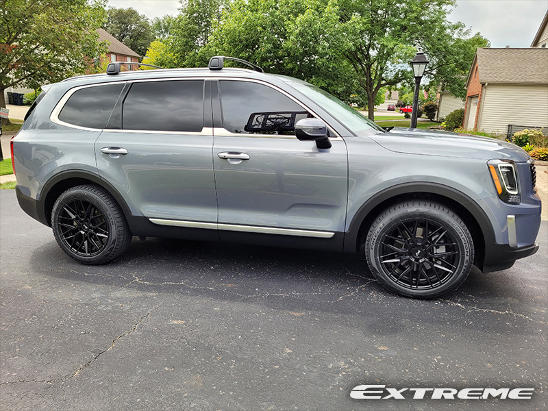 2021 Kia Telluride - 20x9 Niche Wheels P245/50R20 Pirelli Tires