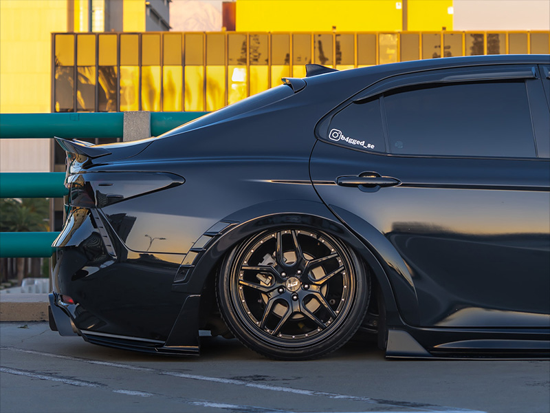 2021 Toyota Camry - 19x8.5 ESR Wheels 235/35ZR19 Advanta Tires