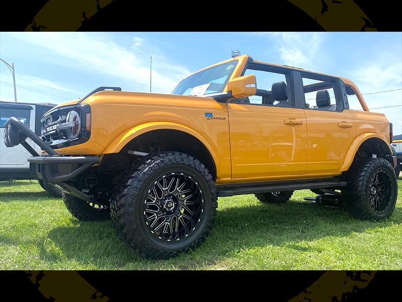 2022 Ford Bronco - 20x10 Vision Offroad Wheels LT35x12.50R20 Atturo Tires