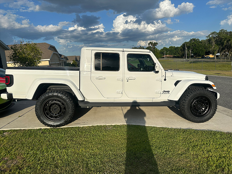 2022 Jeep Gladiator - 20x9.5 Black Rhino Wheels LT35x12.50R20 Nitto Tires