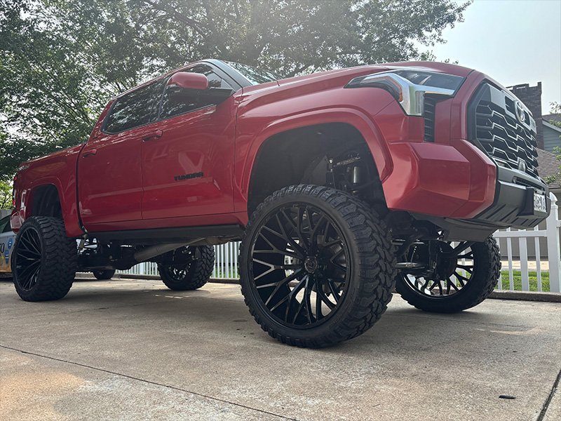 2022 Toyota Tundra - 26x12 TIS Offroad Wheels 37x13.50R26 TIS Offroad Tires