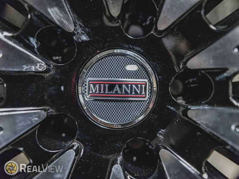 RealView of Milanni Khan 9032 Machined - 22x10.5 +42 - 9032-22190GBMF42