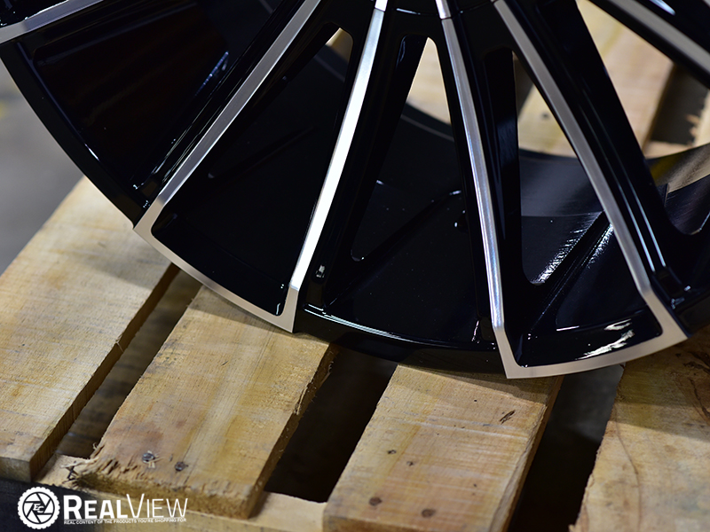 RealView of Platinum Turbine 439 Black - 22x9.5 +15 - 439-2227U+15