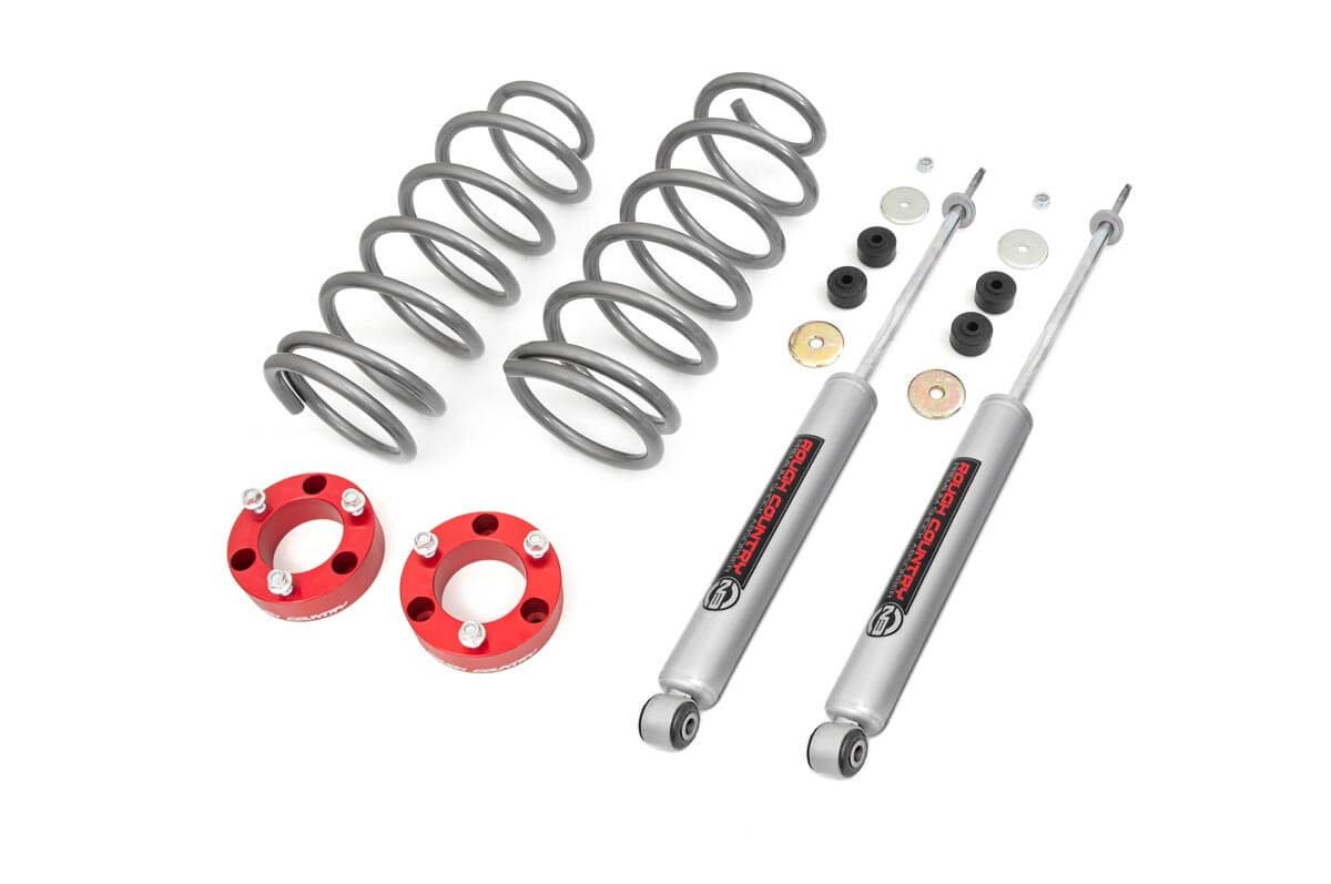 Rough Country 3in Toyota Suspension Lift Kit (07-14 FJ Cruiser 4WD | Red)
